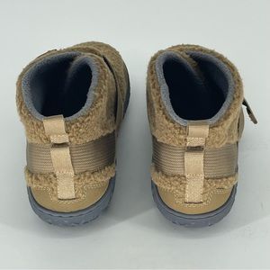 Chaco | Shoes | Chacos Nwt Ramble Fluff Slip On Shoes Natural Brown ...